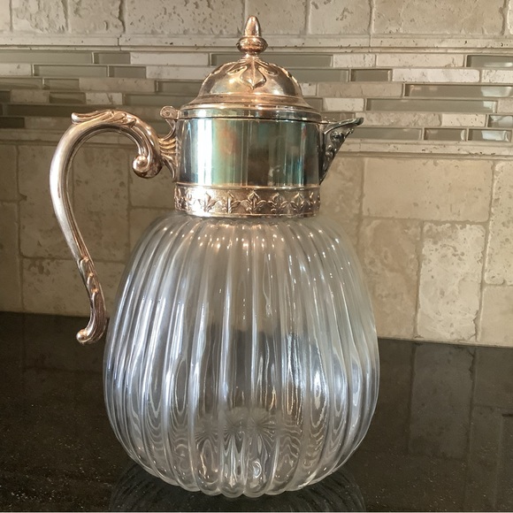Art | Vintage Glass Water Pitcher Made In Italy No Other Markings ...